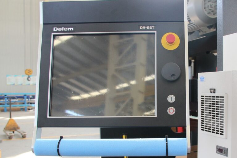 Delem Da66t 125 3+1 4+1 6+1 8+1 Cnc Hydraulic Press Brake For Metal Plate Bending - RAYMAX Machinery